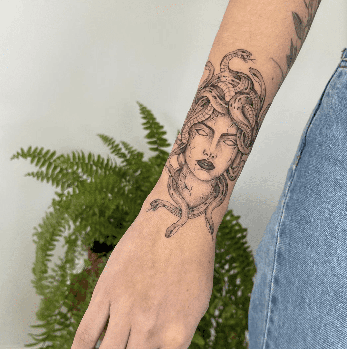 28 Bold Medusa Tattoos To Make You Feel Powerful • Body Artifact