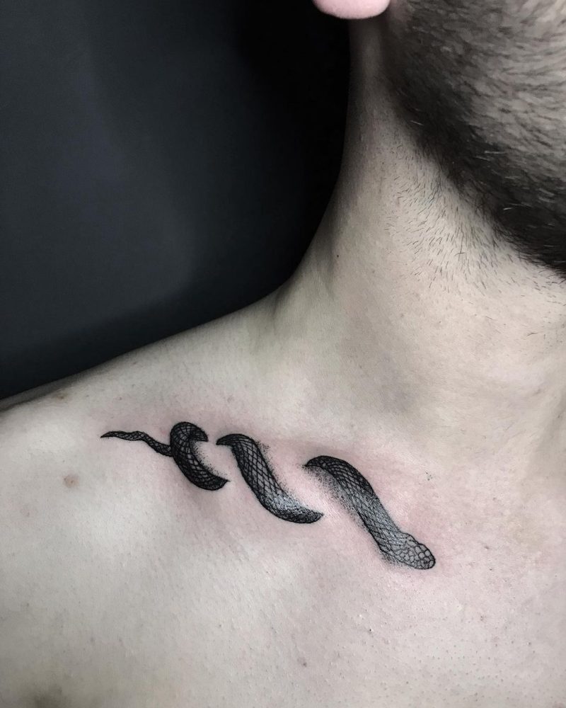11 Snake Collarbone Tattoos To Get Wrapped Up In • Body Artifact